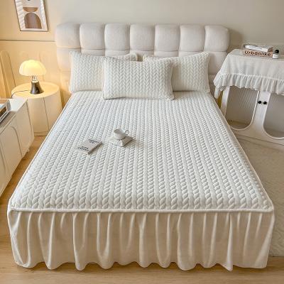 China Eenpersoonsbed Koralen fluweel beddek met kantenvulling Antistatisch katoenen flanel-bedrok Te koop