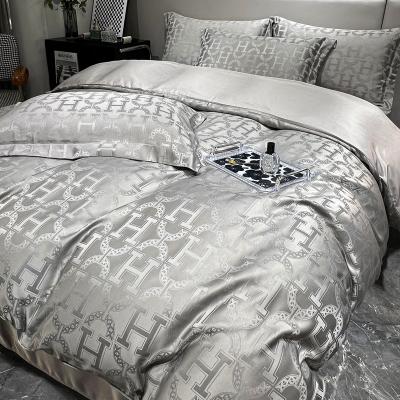 Cina 40 Tissu Count Light Luxury Satin Jacquard Set di biancheria da letto da quattro pezzi per i mercati di campagna in vendita