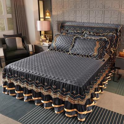 Cina Giubbotto da letto in poliestere personalizzato Copertura da letto a prova di polvere in tre pezzi per la casa 40 Tissu Count in vendita