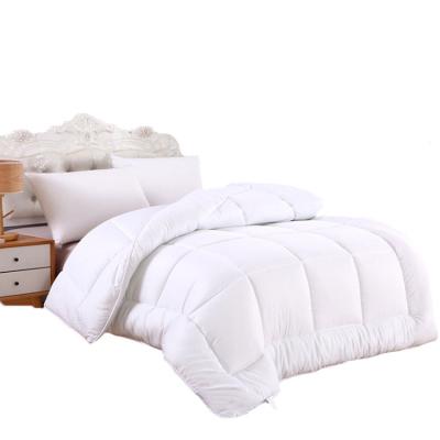 Cina Grandezza Queen Fluffy Down Comforter alternativo raffreddamento e reversibile per il comfort dell'hotel in vendita