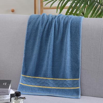 Cina Morbido e confortevole asciugamano in cotone 100% 110g per un'esperienza di bagno di lusso in vendita