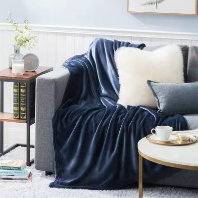 Cina Super Soft Microfiber Flannel Blanket con costruzione in stile europeo e americano in vendita