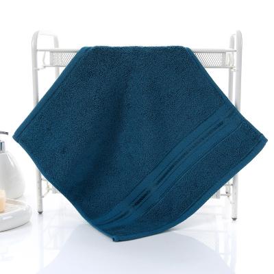 Cina Migliora l'esperienza del tuo Face Spa con un asciugamano di cotone a colori solidi da 34*34cm in vendita