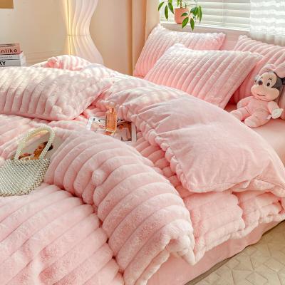 Cina Hot Furry Design Rabbit False Fur Fluffy Plush Caldo Set di copertura di copriletto Set di biancheria da letto in quattro pezzi in vendita