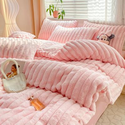 Cina Hot Furry Design Rabbit False Fur Fluffy Plush Caldo Set di copertura di copriletto Set di biancheria da letto in quattro pezzi in vendita