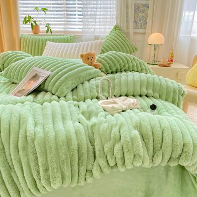 Cina Alza il tuo gioco di biancheria da letto con il set di coperte per coperte di pellicce di coniglio caldo in vendita