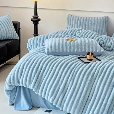 Cina Polyester riempimento di coniglio caldo pelliccia finta pelliccia pelosa piumaggio caldo copertura copriletto set per 2.0m letto in vendita