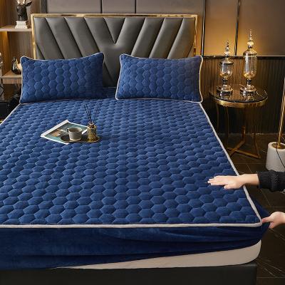 China Warm luxe beddengoed set 3 stuks melk fluweel bedspread coverlet met aangepaste kleur Te koop