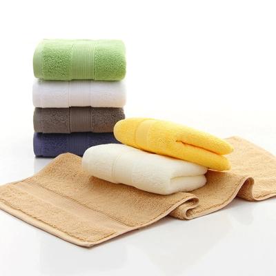 Cina Colore personalizzato lusso ricamato a strisce per bagno set per casa hotel spa in vendita