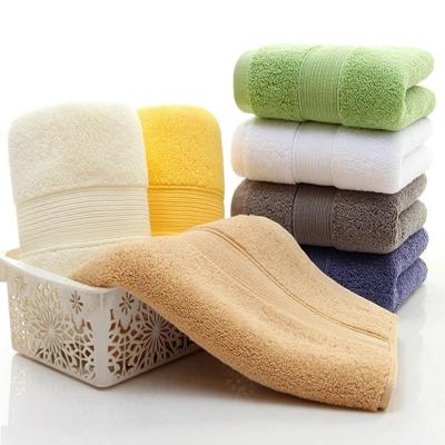Cina Colore personalizzato lusso ricamato a strisce per bagno set per casa hotel spa in vendita