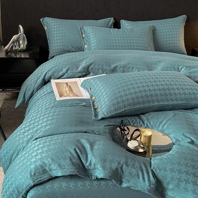 Cina Aggiungi un tocco di lusso alla tua camera da letto con questo set di biancheria da letto in satin jacquard. in vendita
