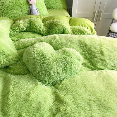Cina 2023 Shaggy Warm Mink Velvet Crystal Bedding Solid Duvet Cover per 1,5m 5 piedi Letto 4 Pcs in vendita