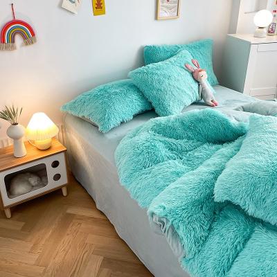 Cina 2024 Caldo Blu Luxury Shaggy Warm Mink Velvet Crystal Lettiera Set per Lettiera Invernale in vendita