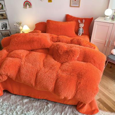 Cina Bright Orange Luxury Shaggy Warm Mink Velvet Crystal Bedding Set per 1.8m 6 piedi letti in vendita
