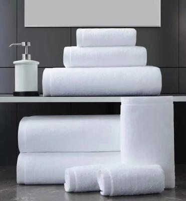 Cina Logo del cliente 600 GSM 100% cotone asciugamano quadrato per asciugatura rapida e tocco morbido in vendita