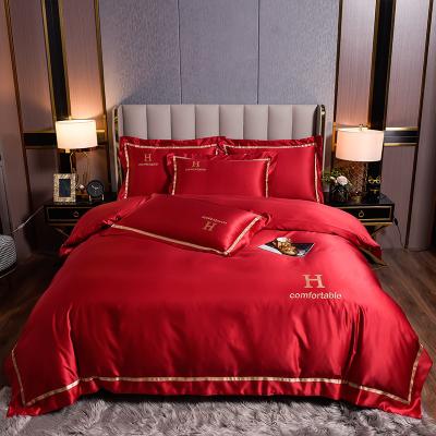 Cina Logo personalizzato Inverno ricamato poliestere lavato biancheria da letto seta seta seta seta per colore solido in vendita