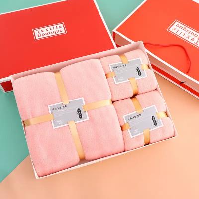 Cina Set di asciugamani da bagno di colore solido lussuosamente morbido e altamente assorbente Perfetto per il quotidiano in vendita