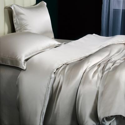 Cina 100% 6A Puro Seta Comforter Set Letto di lusso Set Letto di seta con logo personalizzato in vendita