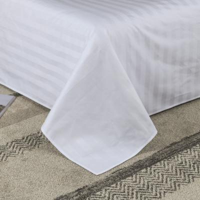 Cina 133*60 Densità di tessuto 4pcs Set di biancheria da letto per 2,5m Dimensioni di applicazione Set di copriletto di cotone in vendita