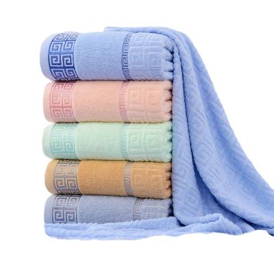 Cina Asciugamani di lusso tessuti con cotone 100% pettinato e design ipoallergenico in vendita