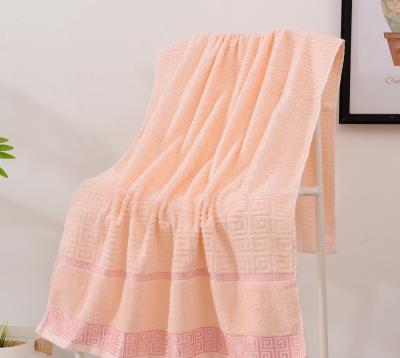 Cina Asciugamani di lusso tessuti con cotone 100% pettinato e design ipoallergenico in vendita