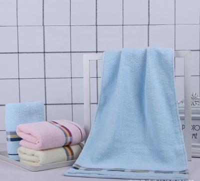 Cina Asciugamani di cotone assorbibili personalizzabili per tutte le età in case e alberghi Logo personalizzato in vendita