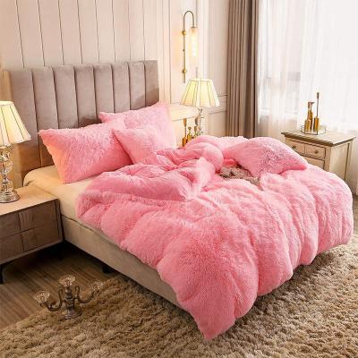 Cina Strumenti da letto di cristallo velluto piumaggio pelosa set di quattro pezzi comodino con 100% di fibra di poliestere in vendita