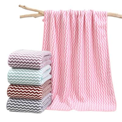 China 70*140cm Unisex sneldrogende baddoek set Internationaal zacht lintvrij bloemenpatroon Te koop