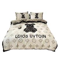 China Diagonal Printing Luxury Violent Bear Bed Sheet Set Customized Designer Bedding Set for sale
