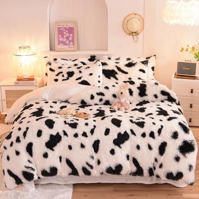 China 4 peças de cores sólidas de todas as estações de peles falsas Veludo Fluffy Plush Soft Set de roupa de cama para meninas à venda