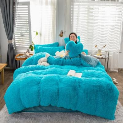 Cina 100% poliestere autunno e inverno visone velluto set a 4 pezzi per letti accoglienti in vendita