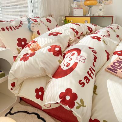 中国 パーソナライゼーションオプションのシンプルスタイル4ピースポリエステルクイルトベッドセット 販売のため