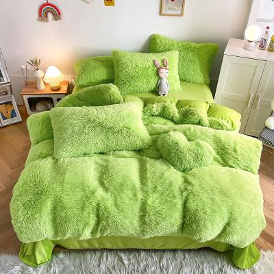 Cina Set di lenzuola morbido e caldo per bambini Bambina colore arcobaleno Set letto pelliccia velluto pelliccia 4 Pcs in vendita