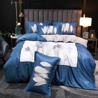 China 2023 Queen Size Cartoon Style Diagonal Printing Bedding Set with Diagonal Pattern for sale