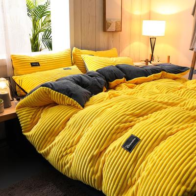 Cina Set di biancheria da letto di flannel 4 pezzi Set di lenzuola per letto singolo Standard nazionali Grandezza regina/re in vendita