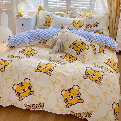 Cina Modello di pianta di cotone spazzolato Set di biancheria da letto per 2,2 m 7 piedi Letto di design semplice in vendita