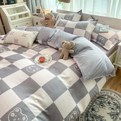 Cina Set di biancheria da letto in poliestere in colore personalizzato con coperchio di coperta piatto e cuscino in vendita