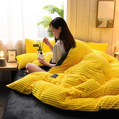Cina Stripes Pattern Magic Fleece Set di biancheria da letto a doppio lato 4 pezzi Collezioni per tutte le stagioni in vendita