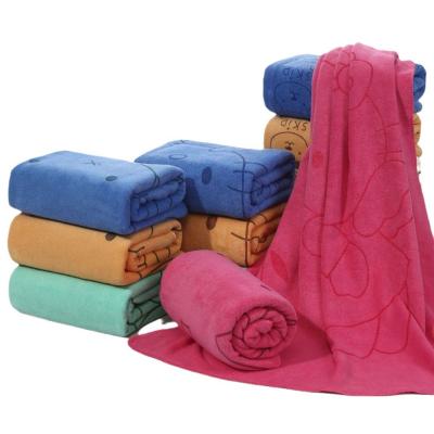 Cina Assorbimento di acqua elevato Set di asciugamani in microfibra tessuti con taglia e colore personalizzati in vendita