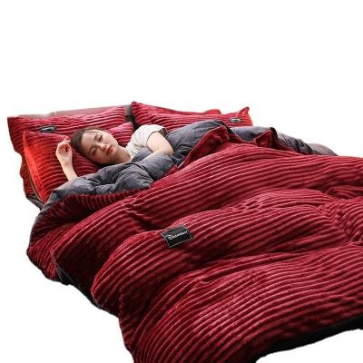 China 100% polyester vezel winter warme flanel fluweel vlind koningin king size beddengoed set Te koop