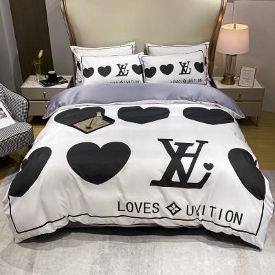 Cina 2023 Modern Polyester Heart Sheet Set per biancheria da letto di lusso Quilts Copertura di copertura in vendita