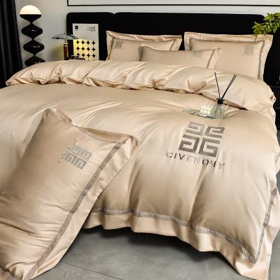 Cina Semplice stile personalizzato Luxury ricamato designer set di biancheria da letto con dimensioni personalizzate in vendita