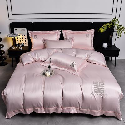 Cina Semplice stile personalizzato Luxury ricamato designer set di biancheria da letto con dimensioni personalizzate in vendita