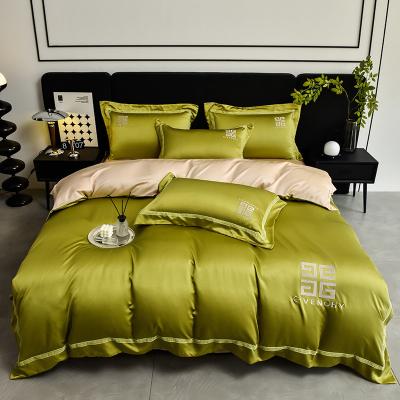Cina Semplice stile personalizzato Luxury ricamato designer set di biancheria da letto con dimensioni personalizzate in vendita