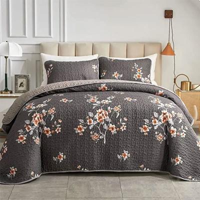 Cina Vivi il massimo comfort con questo set di tre comodini di lusso personalizzabile in vendita