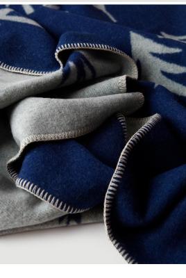 China Gedrukt kasjmierwol gebreide jacquard-dekbed voor thuisreizen Te koop