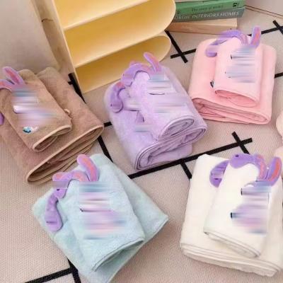 Cina Asciugamano da bagno per bambini in microfibra rettangolare con materiale assorbente morbido e modello 3D di animali in vendita