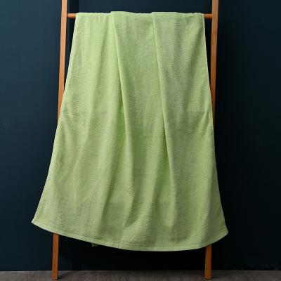 Cina Customization di modello di ricamo 100% di cotone Set di asciugamani da bagno in colore nero con logo in vendita