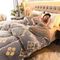 China Hotel Bed Queen Size Microfiber Quilt with Customized Design and Printed Pattern for sale