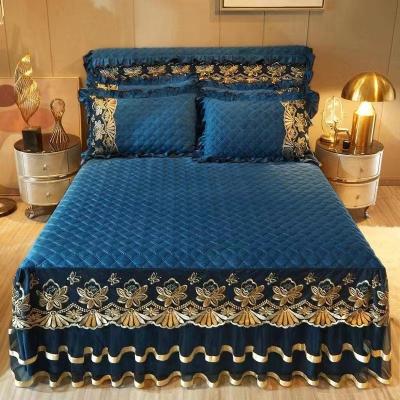 Cina 4 pezzi di lenzuola piana cuscinetto copriletto di letto set di biancheria da letto ricamata di lusso per hotel in vendita
